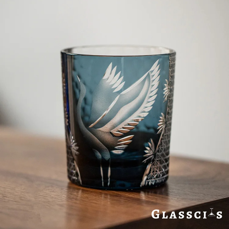Pine Crane Edo Glass - A Swan Beauty | Glasscias