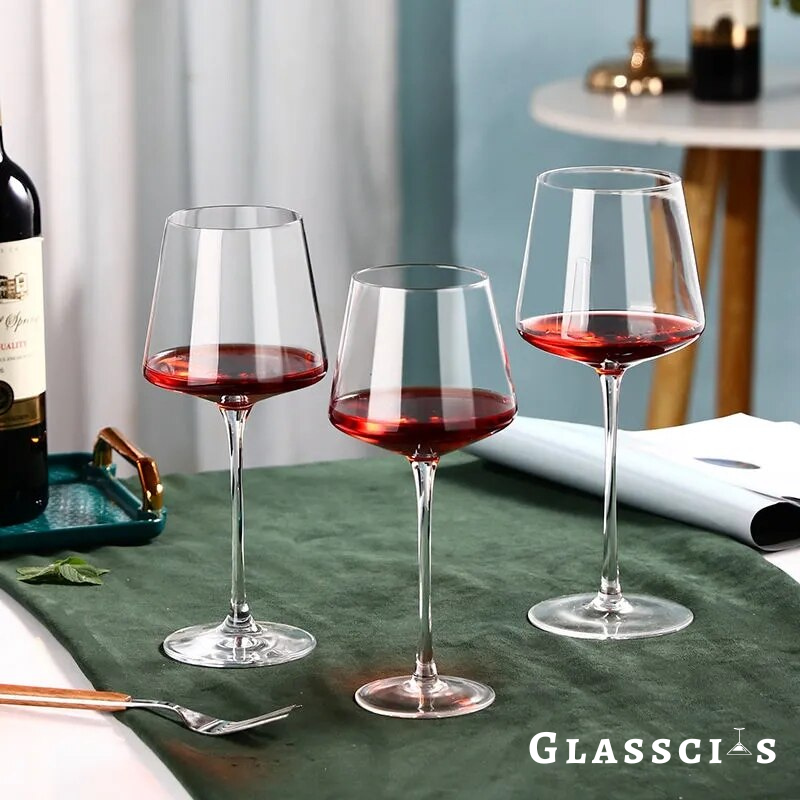 Ultra Thin Angular Glasses - Exquisite Wine Experience | Glasscias