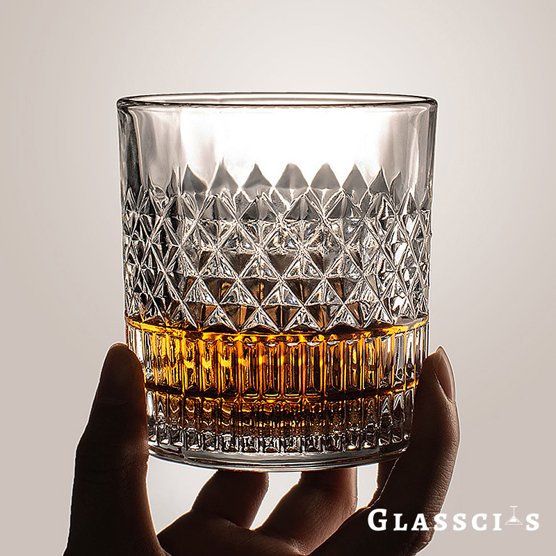 Vintage Bourbon Glasses - Retro Diamond Design | Glasscias