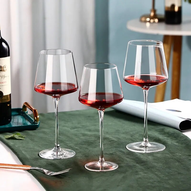 Ultra Thin Angular Glasses - Exquisite Wine Experience | Glasscias